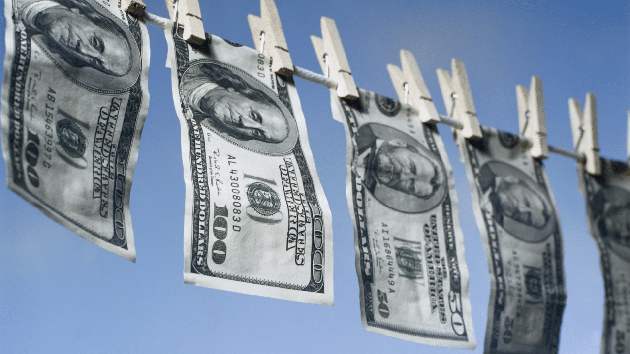 Opacity or transparency? Screening by NGOs in the context of aid work ...